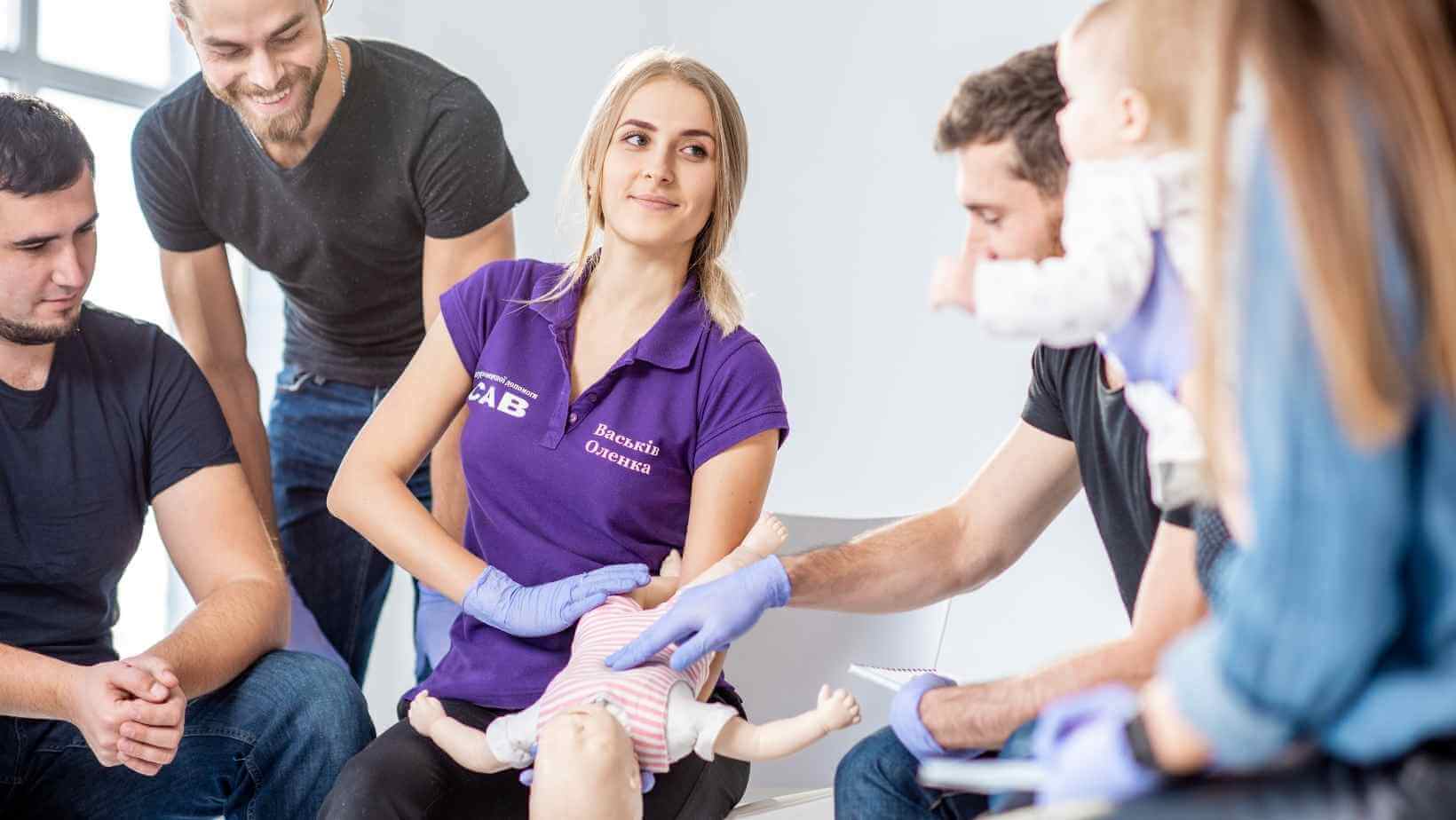 How To Do CPR On A Baby - The First Aid Nest